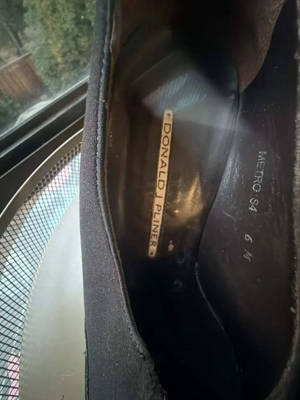 Donald J. Pliner | Shoes | Donald J Pliner Metro S4 Black Fabric ...